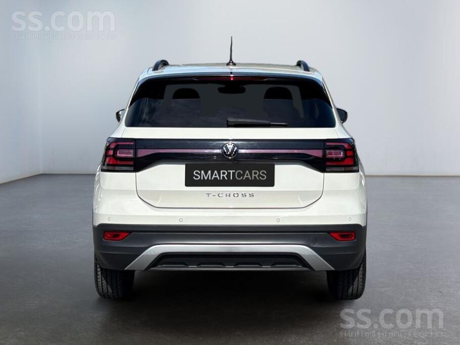 Белый Фольксваген T-Cross 2023 в Рига, объемом двигателя 1.00 л и пробегом 88 тыс. км за 16950 €, фото 5 на AUTOMOTO.COM.LV