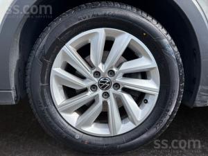 Белый Фольксваген T-Cross 2023 в Рига, объемом двигателя 1.00 л и пробегом 88 тыс. км за 16950 €, фото 14 на AUTOMOTO.COM.LV