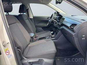 Белый Фольксваген T-Cross 2023 в Рига, объемом двигателя 1.00 л и пробегом 88 тыс. км за 16950 €, фото 15 на AUTOMOTO.COM.LV