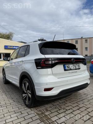 Balts Volkswagen T-Cross 2023 Rīga, ar dzinēja tilpumu 1.00 L un nobraukumu 38 tūkst. km par 20490 €, foto 4 vietnē AUTOMOTO.COM.LV