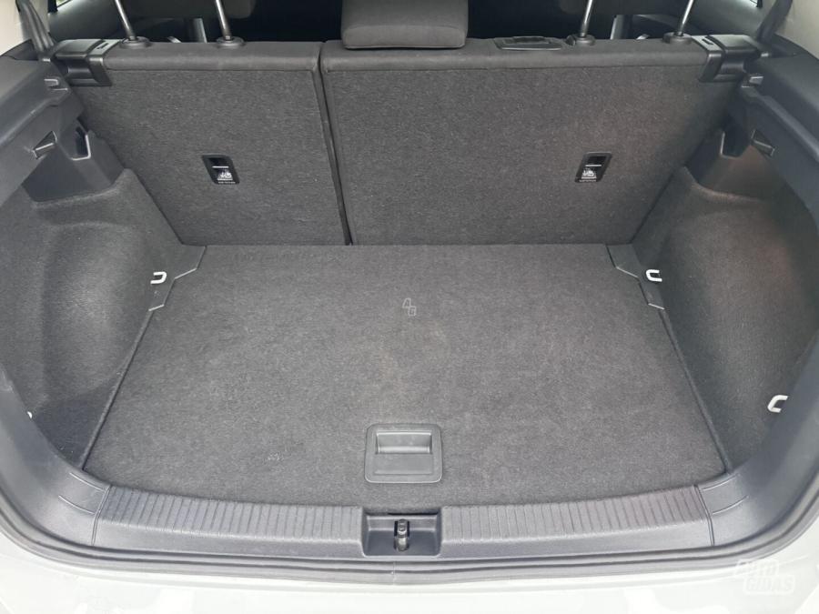 White Volkswagen T-Cross 2023 in Avizieniai, with an engine capacity of 1.00 L and mileage of 86 thousand km for 16500 €, photo 9 on AUTOMOTO.COM.LV