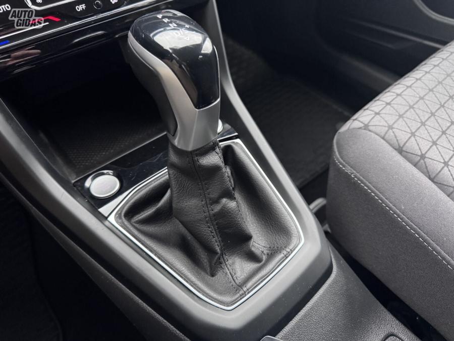 White Volkswagen T-Cross 2023 in Avizieniai, with an engine capacity of 1.00 L and mileage of 86 thousand km for 16500 €, photo 21 on AUTOMOTO.COM.LV