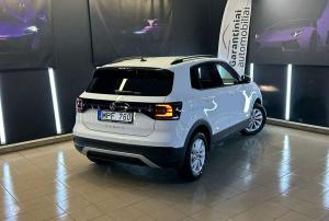 White Volkswagen T-Cross 2023 in Vilnius, with an engine capacity of 1.00 L and mileage of 86 thousand km for 16500 €, photo 3 on AUTOMOTO.COM.LV
