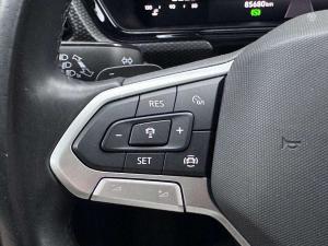White Volkswagen T-Cross 2023 in Vilnius, with an engine capacity of 1.00 L and mileage of 86 thousand km for 16500 €, photo 12 on AUTOMOTO.COM.LV