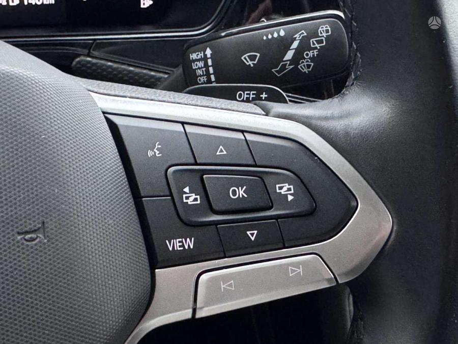 White Volkswagen T-Cross 2023 in Vilnius, with an engine capacity of 1.00 L and mileage of 86 thousand km for 16500 €, photo 13 on AUTOMOTO.COM.LV
