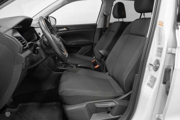 Balts Volkswagen T-Cross 2023 Viļņa, ar dzinēja tilpumu 1.00 L un nobraukumu 38 tūkst. km par 17950 €, foto 6 vietnē AUTOMOTO.COM.LV