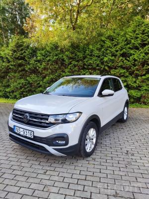 White Volkswagen T-Cross 2023 in Riga, with an engine capacity of 1.00 L and mileage of 78 thousand km for 17300 €, photo  on AUTOMOTO.COM.LV