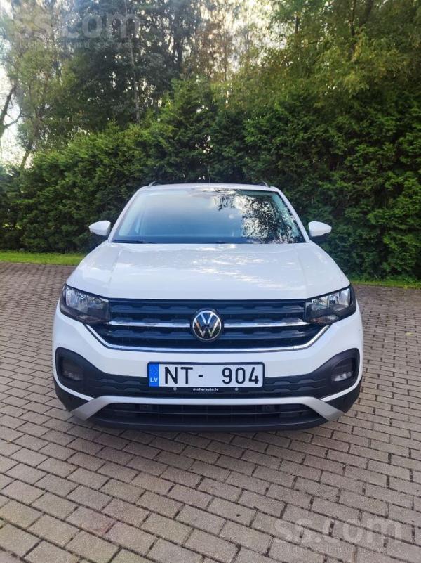 Volkswagen T-Cross 2023 Rīga vietnē Balts Volkswagen T-Cross 2023 Rīga, ar dzinēja tilpumu 1.00 L un nobraukumu 72 tūkst. km par 17400 €, foto 3 vietnē AUTOMOTO.COM.LV