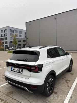 Белый Фольксваген T-Cross 2023 в Рига, объемом двигателя 1.00 л и пробегом 51 тыс. км за 16700 €, фото 3 на AUTOMOTO.COM.LV