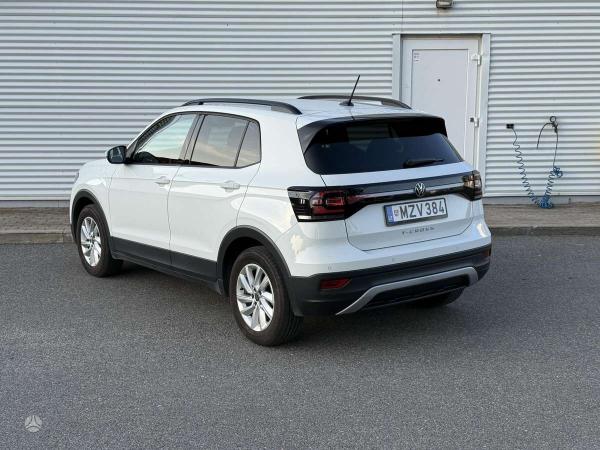 Balts Volkswagen T-Cross 2024 Viļņa, ar dzinēja tilpumu 1.00 L un nobraukumu 67 tūkst. km par 20250 €, foto 3 vietnē AUTOMOTO.COM.LV