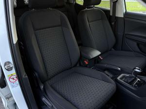 Balts Volkswagen T-Cross 2024 Viļņa, ar dzinēja tilpumu 1.00 L un nobraukumu 67 tūkst. km par 20250 €, foto 10 vietnē AUTOMOTO.COM.LV