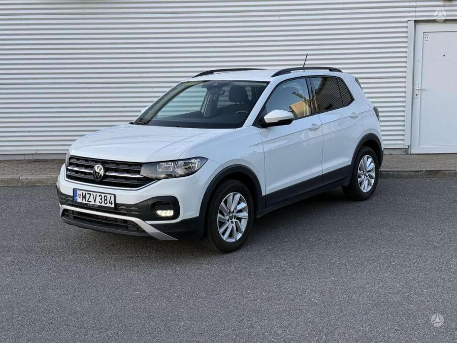 Balts Volkswagen T-Cross 2024 Viļņa, ar dzinēja tilpumu 1.00 L un nobraukumu 72 tūkst. km par 19900 €, foto 1 vietnē AUTOMOTO.COM.LV