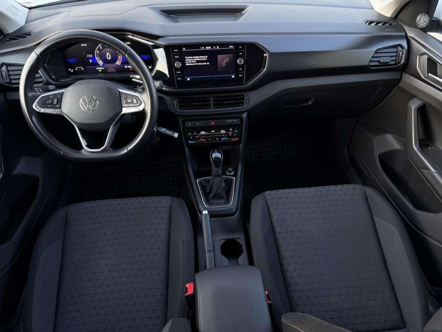 Balts Volkswagen T-Cross 2024 Viļņa, ar dzinēja tilpumu 1.00 L un nobraukumu 72 tūkst. km par 19900 €, foto 8 vietnē AUTOMOTO.COM.LV