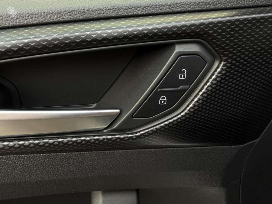 Balts Volkswagen T-Cross 2024 Viļņa, ar dzinēja tilpumu 1.00 L un nobraukumu 72 tūkst. km par 19900 €, foto 18 vietnē AUTOMOTO.COM.LV