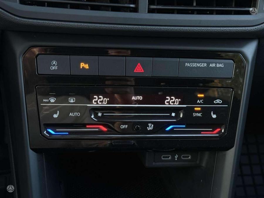 Balts Volkswagen T-Cross 2024 Viļņa, ar dzinēja tilpumu 1.00 L un nobraukumu 72 tūkst. km par 19900 €, foto 21 vietnē AUTOMOTO.COM.LV