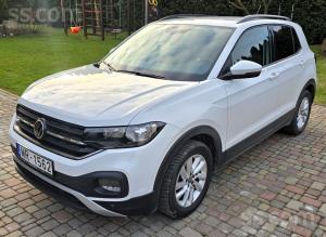 Белый Фольксваген T-Cross 2020 в Рига, объемом двигателя 1.00 л и пробегом 73 тыс. км за 15450 €, фото  на AUTOMOTO.COM.LV