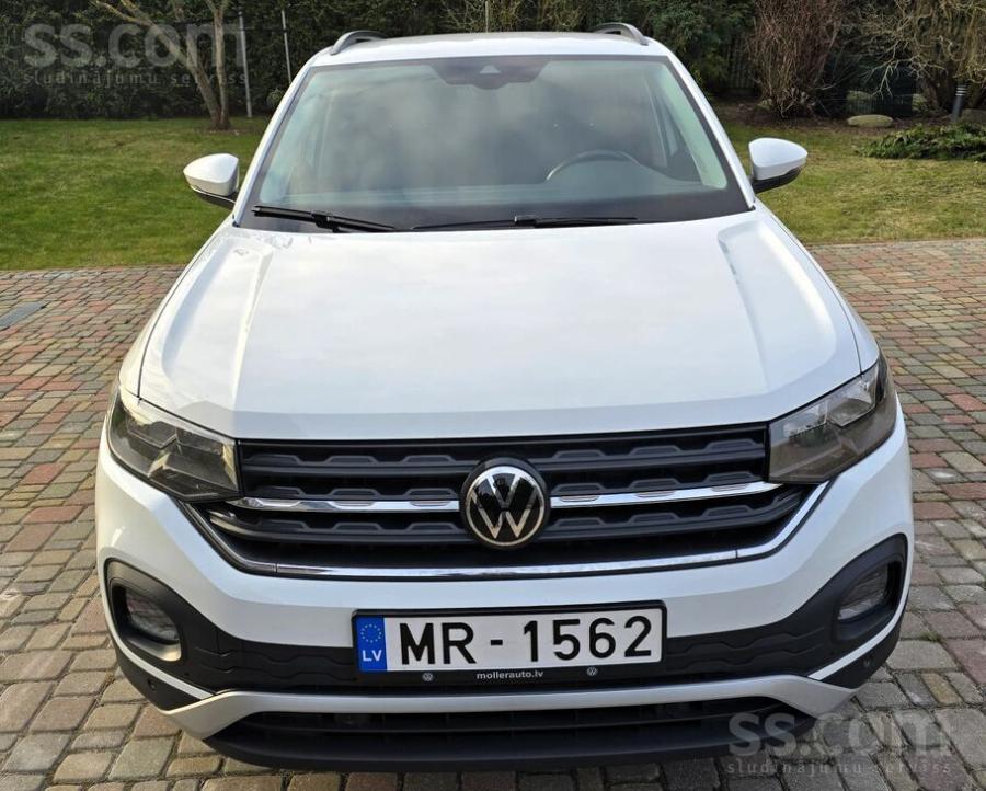 White Volkswagen T-Cross 2020 in Riga, with an engine capacity of 1.00 L and mileage of 73 thousand km for 15450 €, photo 9 on AUTOMOTO.COM.LV