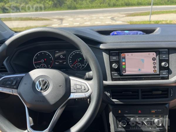 Белый Фольксваген T-Cross 2020 в Рига, объемом двигателя 1.00 л и пробегом 50 тыс. км за 14500 €, фото 4 на AUTOMOTO.COM.LV