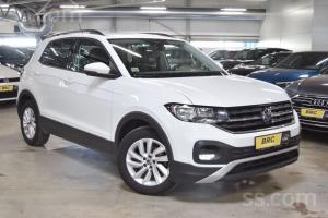 White Volkswagen T-Cross 2022 in Riga, with an engine capacity of 1.00 L and mileage of 121 thousand km for 12900 €, photo  on AUTOMOTO.COM.LV