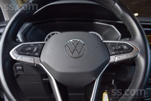 White Volkswagen T-Cross 2022 in Riga, with an engine capacity of 1.00 L and mileage of 121 thousand km for 12900 €, photo 11 on AUTOMOTO.COM.LV