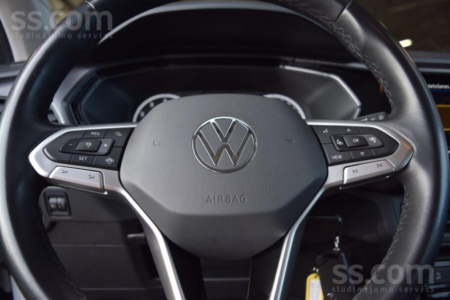 White Volkswagen T-Cross 2022 in Riga, with an engine capacity of 1.00 L and mileage of 121 thousand km for 12900 €, photo 11 on AUTOMOTO.COM.LV
