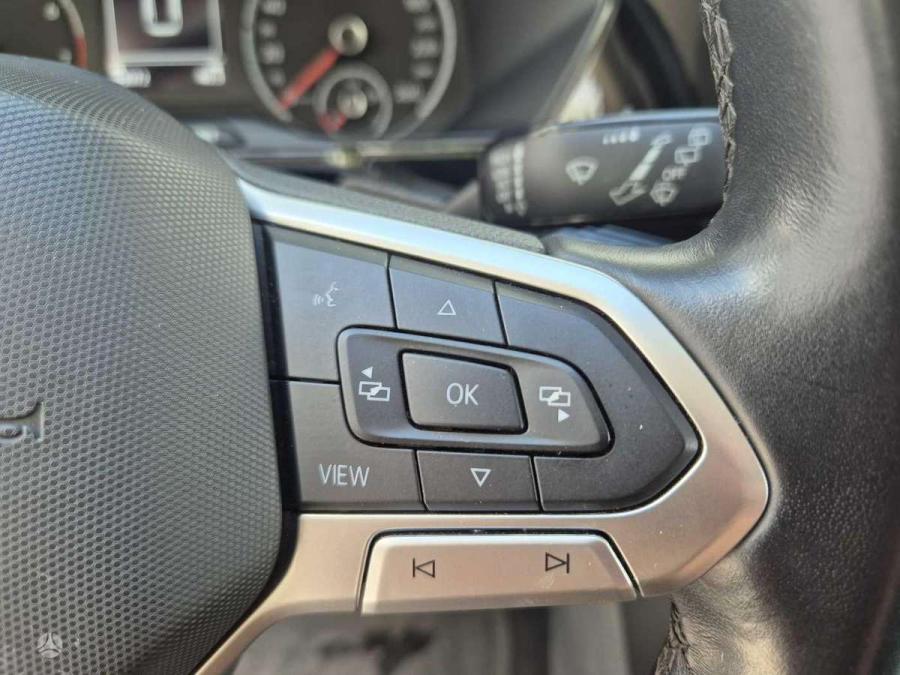 White Volkswagen T-Cross 2021 in Vilnius, with an engine capacity of 1.00 L and mileage of 93 thousand km for 14900 €, photo 12 on AUTOMOTO.COM.LV