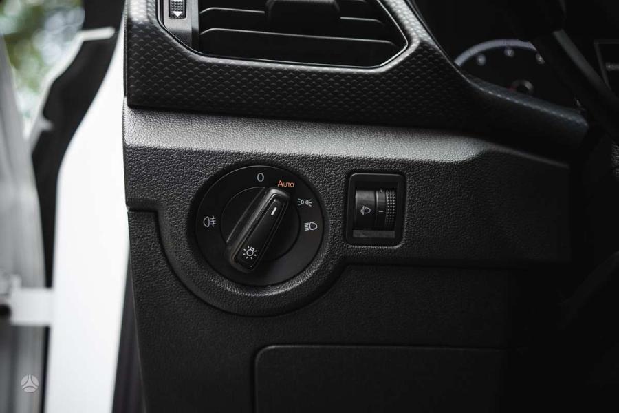 Balts Volkswagen T-Cross 2022 Kauņa, ar dzinēja tilpumu 1.00 L un nobraukumu 84 tūkst. km par 15600 €, foto 18 vietnē AUTOMOTO.COM.LV
