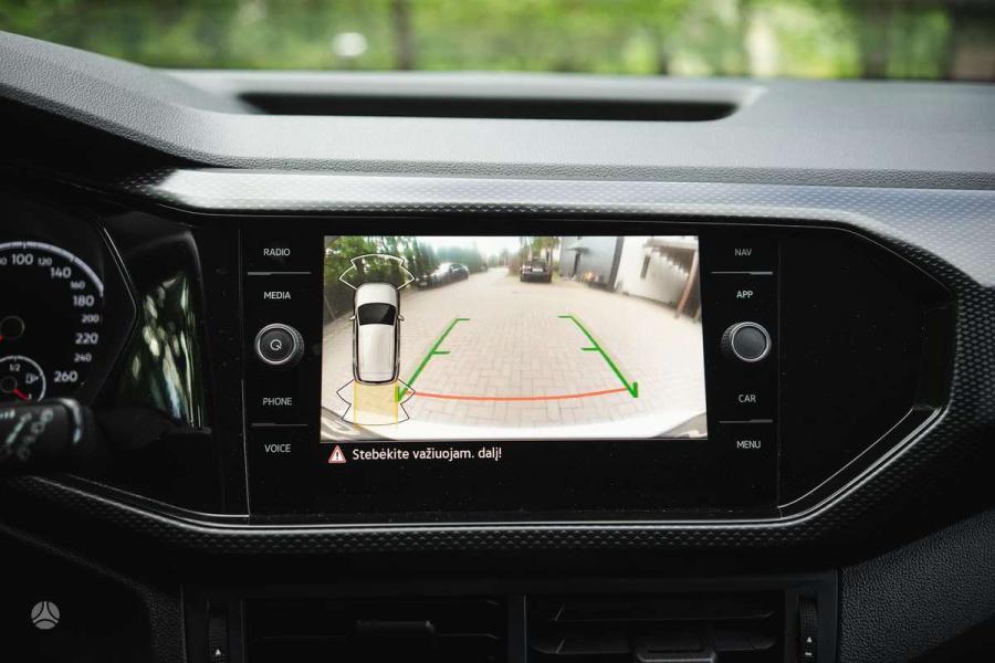 Balts Volkswagen T-Cross 2022 Kauņa, ar dzinēja tilpumu 1.00 L un nobraukumu 84 tūkst. km par 15600 €, foto 19 vietnē AUTOMOTO.COM.LV