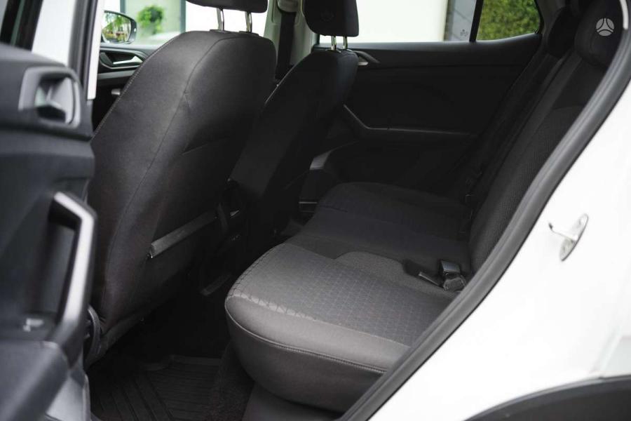Balts Volkswagen T-Cross 2022 Kauņa, ar dzinēja tilpumu 1.00 L un nobraukumu 84 tūkst. km par 15600 €, foto 25 vietnē AUTOMOTO.COM.LV