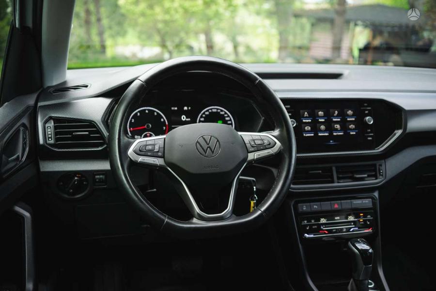 Balts Volkswagen T-Cross 2022 Kauņa, ar dzinēja tilpumu 1.00 L un nobraukumu 84 tūkst. km par 15600 €, foto 26 vietnē AUTOMOTO.COM.LV
