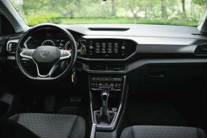 Balts Volkswagen T-Cross 2022 Kauņa, ar dzinēja tilpumu 1.00 L un nobraukumu 84 tūkst. km par 15600 €, foto 29 vietnē AUTOMOTO.COM.LV