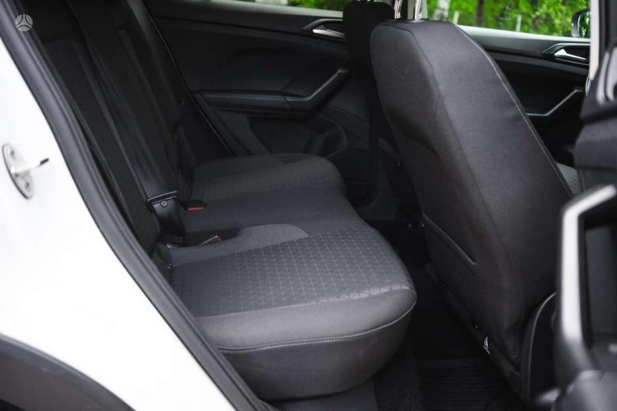 Balts Volkswagen T-Cross 2022 Kauņa, ar dzinēja tilpumu 1.00 L un nobraukumu 84 tūkst. km par 15600 €, foto 32 vietnē AUTOMOTO.COM.LV