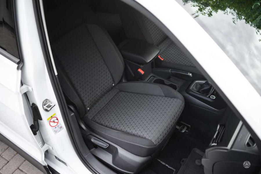 Balts Volkswagen T-Cross 2022 Kauņa, ar dzinēja tilpumu 1.00 L un nobraukumu 84 tūkst. km par 15600 €, foto 34 vietnē AUTOMOTO.COM.LV
