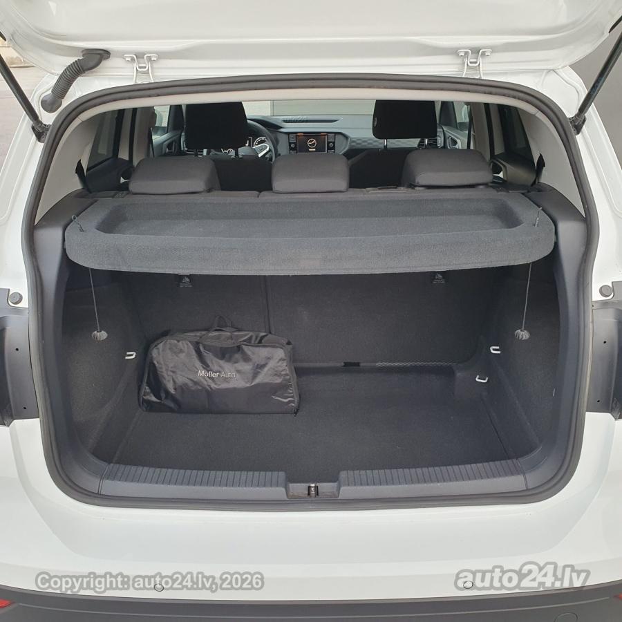 Balts Volkswagen T-Cross 2021 Tallina, ar dzinēja tilpumu 1.00 L un nobraukumu 215 tūkst. km par 14999 €, foto 10 vietnē AUTOMOTO.COM.LV
