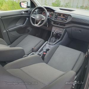 Balts Volkswagen T-Cross 2021 Tallina, ar dzinēja tilpumu 1.00 L un nobraukumu 215 tūkst. km par 14999 €, foto 12 vietnē AUTOMOTO.COM.LV
