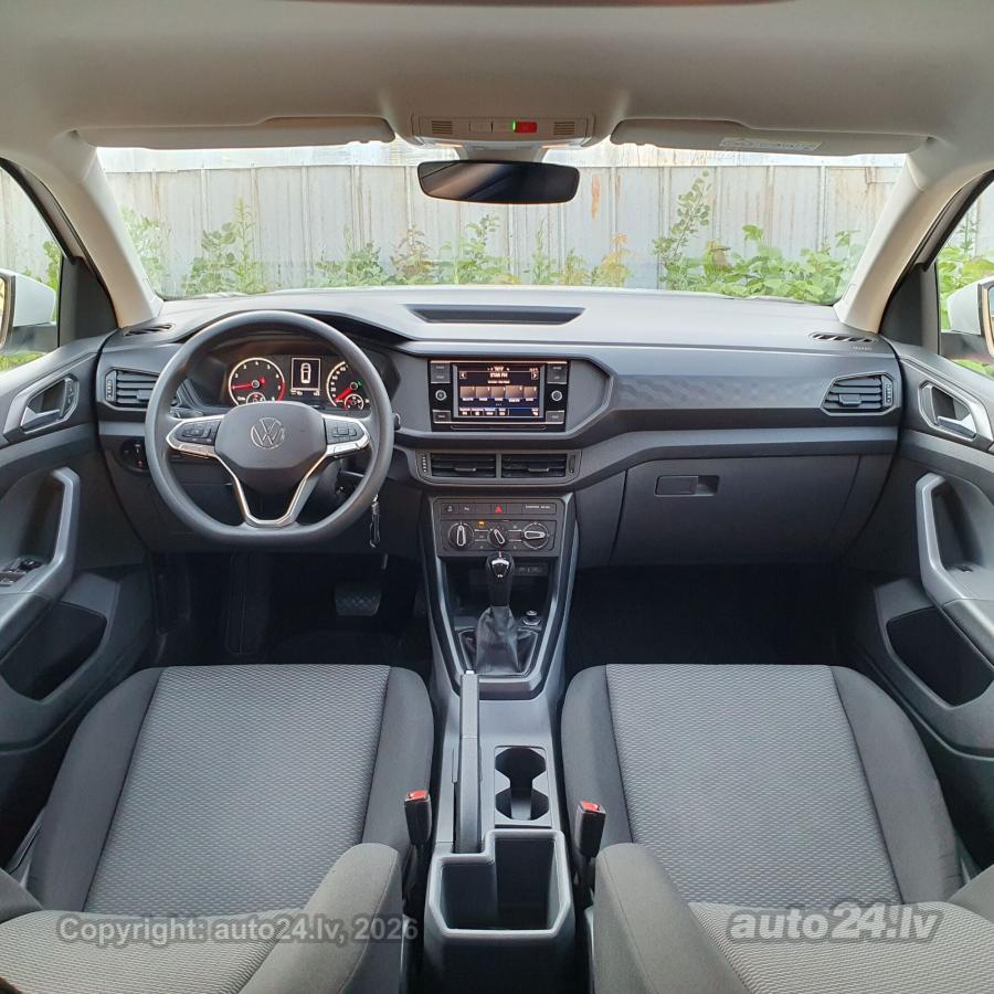 Balts Volkswagen T-Cross 2021 Tallina, ar dzinēja tilpumu 1.00 L un nobraukumu 215 tūkst. km par 14999 €, foto 13 vietnē AUTOMOTO.COM.LV
