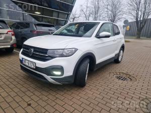 Balts Volkswagen T-Cross 2022 Rīga, ar dzinēja tilpumu 1.00 L un nobraukumu 105 tūkst. km par 13250 €, foto  vietnē AUTOMOTO.COM.LV