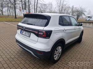 Белый Фольксваген T-Cross 2022 в Рига, объемом двигателя 1.00 л и пробегом 105 тыс. км за 13250 €, фото 4 на AUTOMOTO.COM.LV