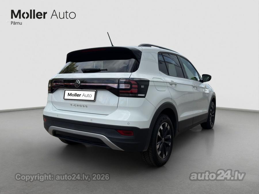 Белый Фольксваген T-Cross 2022 в Пярну, объемом двигателя 1.00 л и пробегом 98 тыс. км за 17500 €, фото 3 на AUTOMOTO.COM.LV