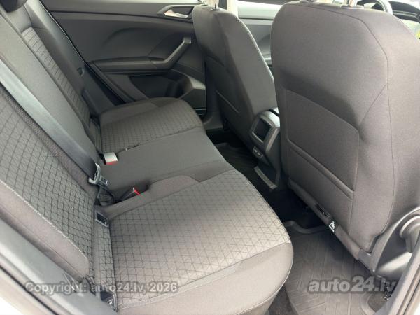 Balts Volkswagen T-Cross 2022 Pērnava, ar dzinēja tilpumu 1.00 L un nobraukumu 98 tūkst. km par 17500 €, foto 7 vietnē AUTOMOTO.COM.LV