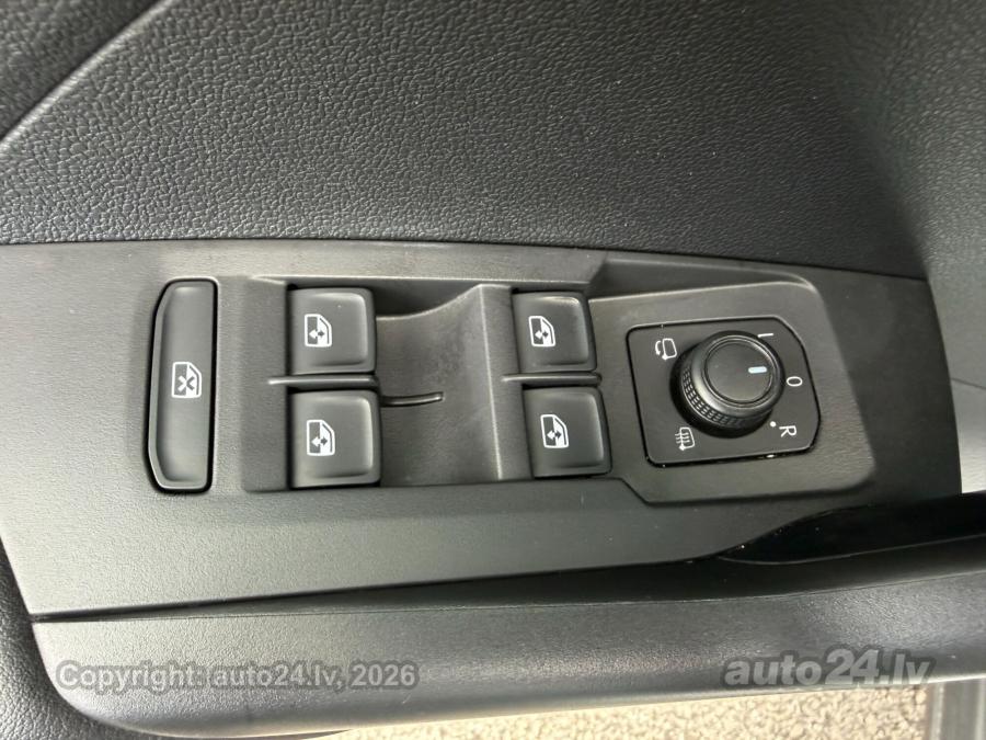 Белый Фольксваген T-Cross 2022 в Пярну, объемом двигателя 1.00 л и пробегом 98 тыс. км за 17500 €, фото 18 на AUTOMOTO.COM.LV