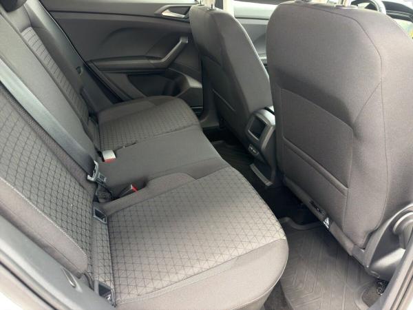 White Volkswagen T-Cross 2022 in Parnu, with an engine capacity of 1.00 L and mileage of 98 thousand km for 17500 €, photo 7 on AUTOMOTO.COM.LV