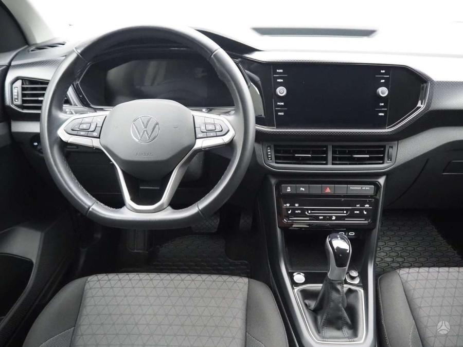 Желтый Фольксваген T-Cross 2023 в Вильнюс, объемом двигателя 1.00 л и пробегом 90 тыс. км за 16500 €, фото 16 на AUTOMOTO.COM.LV