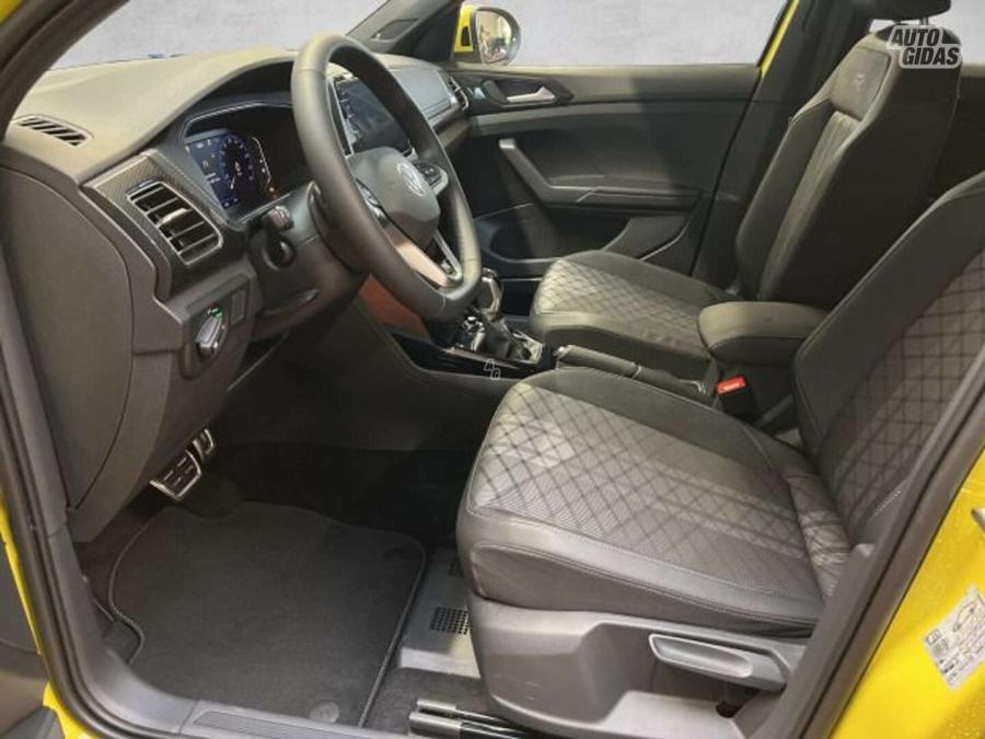 Yellow Volkswagen T-Cross 2024 in Kaunas, with an engine capacity of 1.50 L and mileage of 12 thousand km for 31009 €, photo 9 on AUTOMOTO.COM.LV