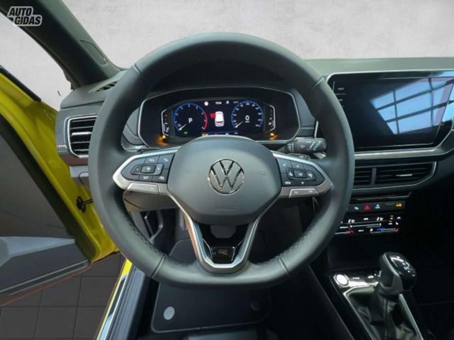Yellow Volkswagen T-Cross 2024 in Kaunas, with an engine capacity of 1.50 L and mileage of 12 thousand km for 31009 €, photo 10 on AUTOMOTO.COM.LV