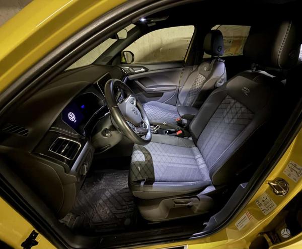 Yellow Volkswagen T-Cross 2024 in Vilnius, with an engine capacity of 1.50 L and mileage of 38 thousand km for 24900 €, photo 6 on AUTOMOTO.COM.LV