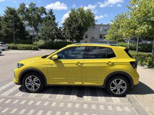 Yellow Volkswagen T-Cross 2024 in Vilnius, with an engine capacity of 1.50 L and mileage of 38 thousand km for 24900 €, photo 3 on AUTOMOTO.COM.LV