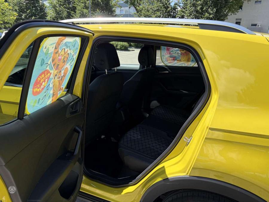 Yellow Volkswagen T-Cross 2024 in Vilnius, with an engine capacity of 1.50 L and mileage of 38 thousand km for 24900 €, photo 12 on AUTOMOTO.COM.LV