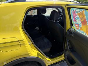 Yellow Volkswagen T-Cross 2024 in Vilnius, with an engine capacity of 1.50 L and mileage of 38 thousand km for 24900 €, photo 16 on AUTOMOTO.COM.LV