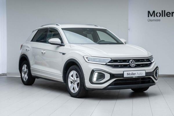 Smilšu krāsa Volkswagen T-Roc 2022 Peetri, ar dzinēja tilpumu 1.50 L un nobraukumu 94 tūkst. km par 24900 €, foto 3 vietnē AUTOMOTO.COM.LV
